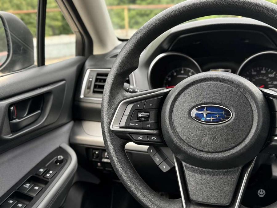 Grey Subaru Outback 2018 in Vilnius, with an engine capacity of 2.50 L and mileage of 122 thousand km for 16600 €, photo 20 on AUTOMOTO.COM.LV