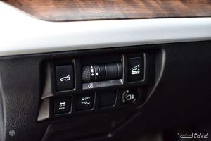 Pelēks Subaru Outback 2018 Kretinga, ar dzinēja tilpumu 2.50 L un nobraukumu 78 tūkst. km par 15999 €, foto 19 vietnē AUTOMOTO.COM.LV