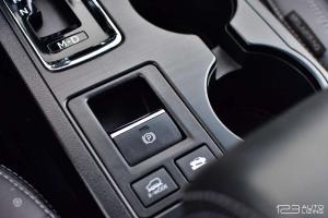 Pelēks Subaru Outback 2018 Kretinga, ar dzinēja tilpumu 2.50 L un nobraukumu 78 tūkst. km par 15999 €, foto 21 vietnē AUTOMOTO.COM.LV