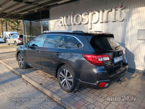 Grey Subaru Outback 2019 in Tallinn, with an engine capacity of 2.50 L and mileage of 96 thousand km for 20990 €, photo 3 on AUTOMOTO.COM.LV