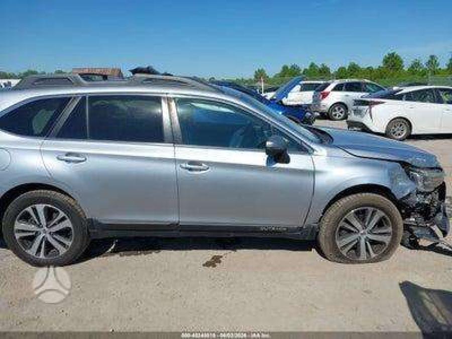 Pelēks Subaru Outback 2019 Klaipėda, ar dzinēja tilpumu 3.63 L un nobraukumu 218 tūkst. km par 7900 €, foto 4 vietnē AUTOMOTO.COM.LV