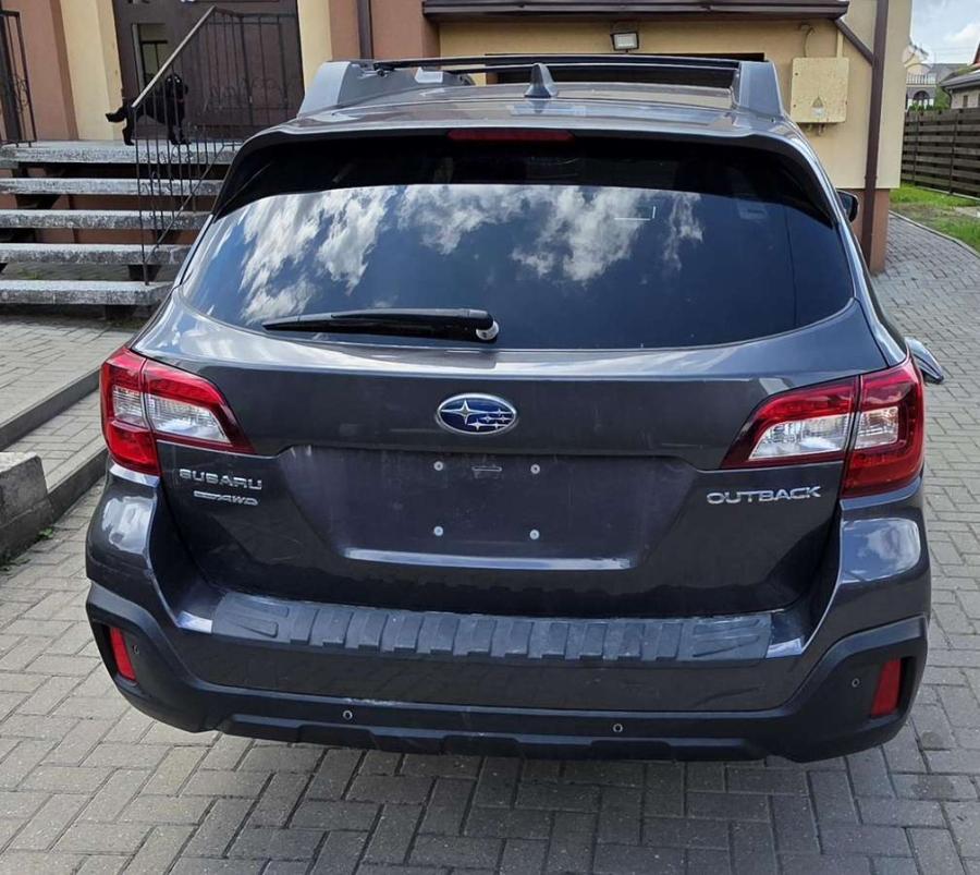 Grey Subaru Outback 2019 in Siauliai, with an engine capacity of 2.50 L and mileage of 117 thousand km for 4350 €, photo 7 on AUTOMOTO.COM.LV