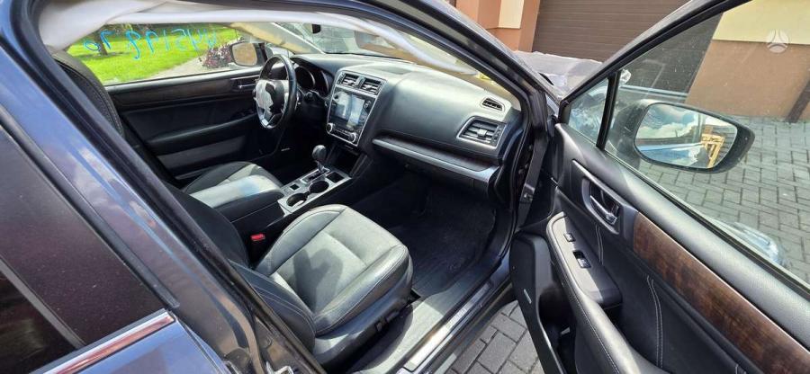Grey Subaru Outback 2019 in Siauliai, with an engine capacity of 2.50 L and mileage of 117 thousand km for 4350 €, photo 15 on AUTOMOTO.COM.LV