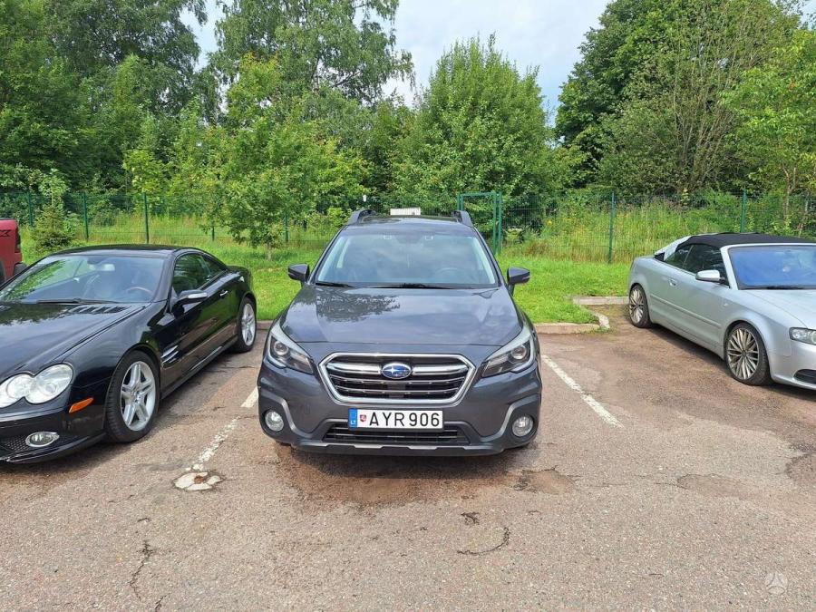Grey Subaru Outback 2019 in Vilnius, with an engine capacity of 3.63 L and mileage of 160 thousand km for 16750 €, photo 1 on AUTOMOTO.COM.LV