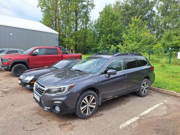 Grey Subaru Outback 2019 in Vilnius, with an engine capacity of 3.63 L and mileage of 160 thousand km for 16750 €, photo 2 on AUTOMOTO.COM.LV