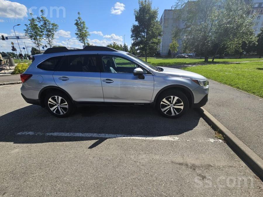 Grey Subaru Outback 2019 in Riga, with an engine capacity of 3.60 L and mileage of 180 thousand km for 19700 €, photo 4 on AUTOMOTO.COM.LV