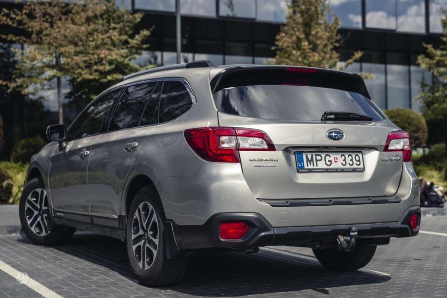 Grey Subaru Outback 2019 in Vilnius, with an engine capacity of 2.50 L and mileage of 84 thousand km for 19500 €, photo 7 on AUTOMOTO.COM.LV