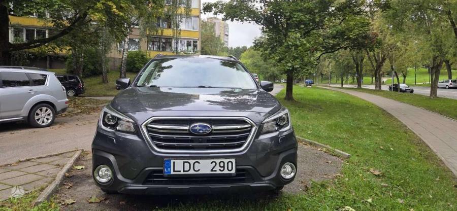 Grey Subaru Outback 2019 in Vilnius, with an engine capacity of 2.50 L and mileage of 89 thousand km for 18500 €, photo 1 on AUTOMOTO.COM.LV