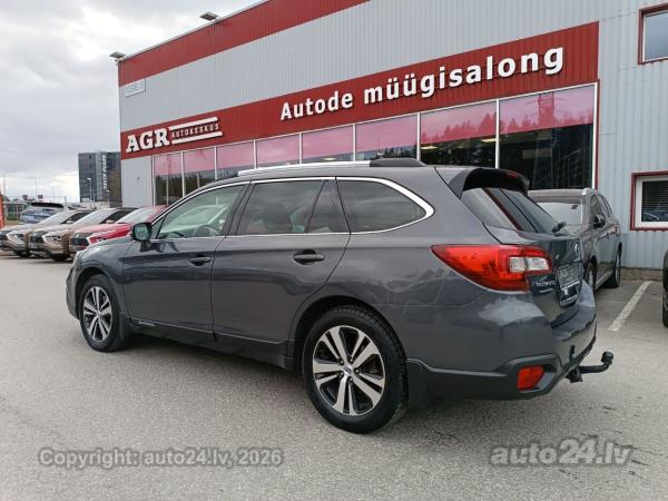 Pelēks Subaru Outback 2020 Tallina, ar dzinēja tilpumu 2.50 L un nobraukumu 151 tūkst. km par 20900 €, foto 2 vietnē AUTOMOTO.COM.LV
