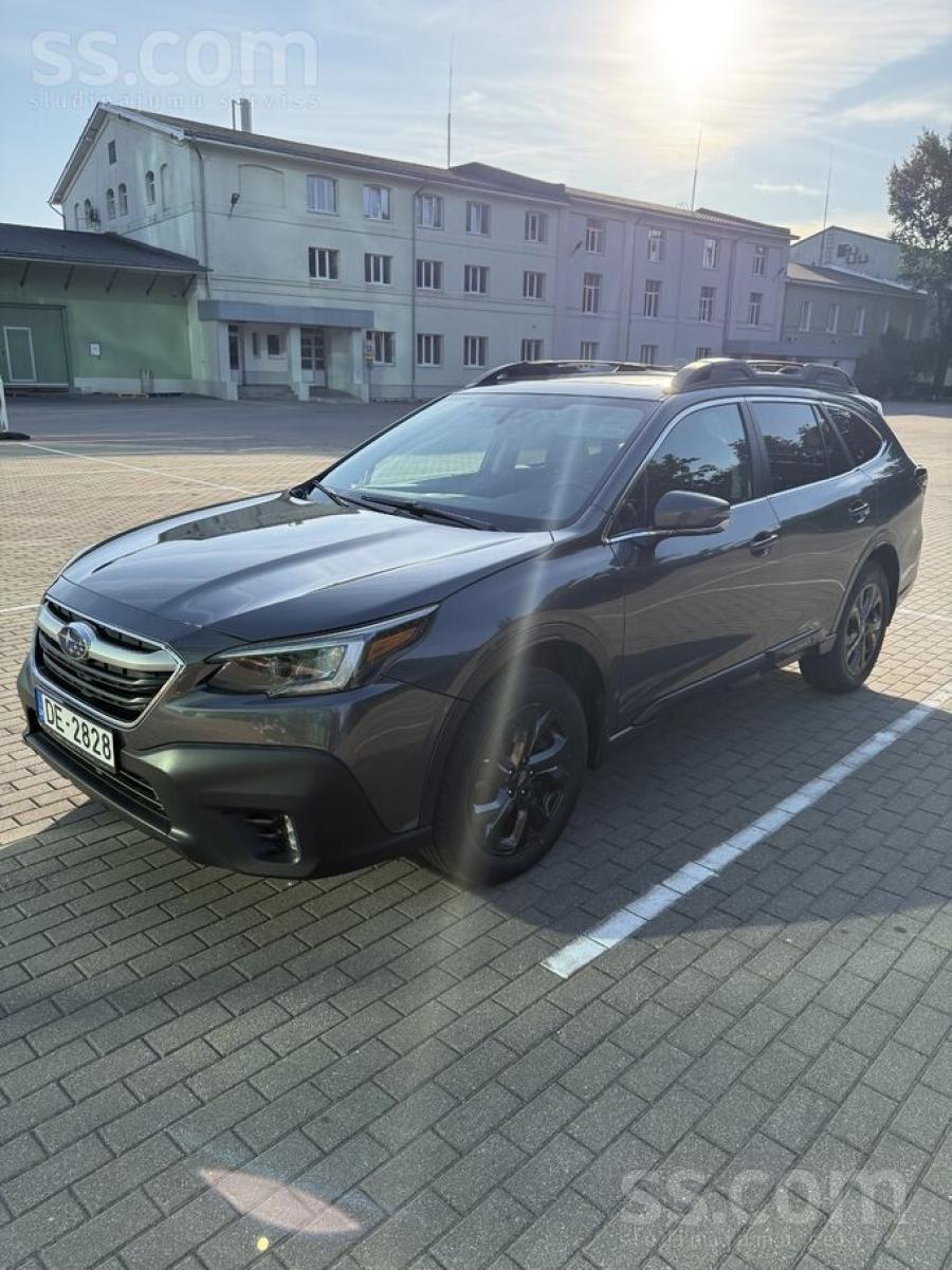 Grey Subaru Outback 2020 in Riga, with an engine capacity of 2.50 L and mileage of 72 thousand km for 21100 €, photo 1 on AUTOMOTO.COM.LV