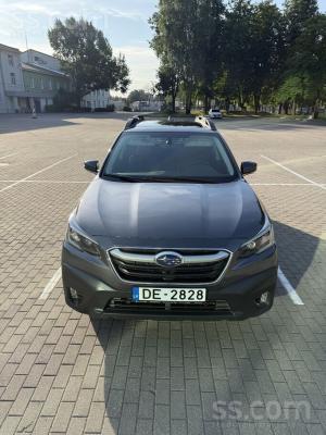 Grey Subaru Outback 2020 in Riga, with an engine capacity of 2.50 L and mileage of 72 thousand km for 21100 €, photo 3 on AUTOMOTO.COM.LV