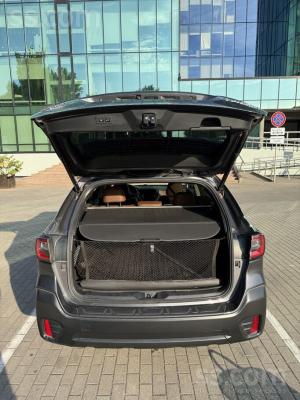 Grey Subaru Outback 2020 in Riga, with an engine capacity of 2.50 L and mileage of 72 thousand km for 21100 €, photo 8 on AUTOMOTO.COM.LV