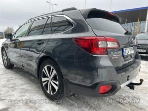 Grey Subaru Outback 2021 in Tallinn, with an engine capacity of 2.50 L and mileage of 133 thousand km for 20990 €, photo 3 on AUTOMOTO.COM.LV