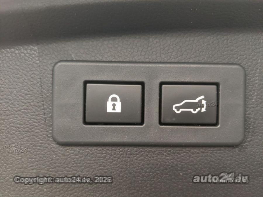 Pelēks Subaru Outback 2021 Tallina, ar dzinēja tilpumu 2.50 L un nobraukumu 60 tūkst. km par 27990 €, foto 17 vietnē AUTOMOTO.COM.LV