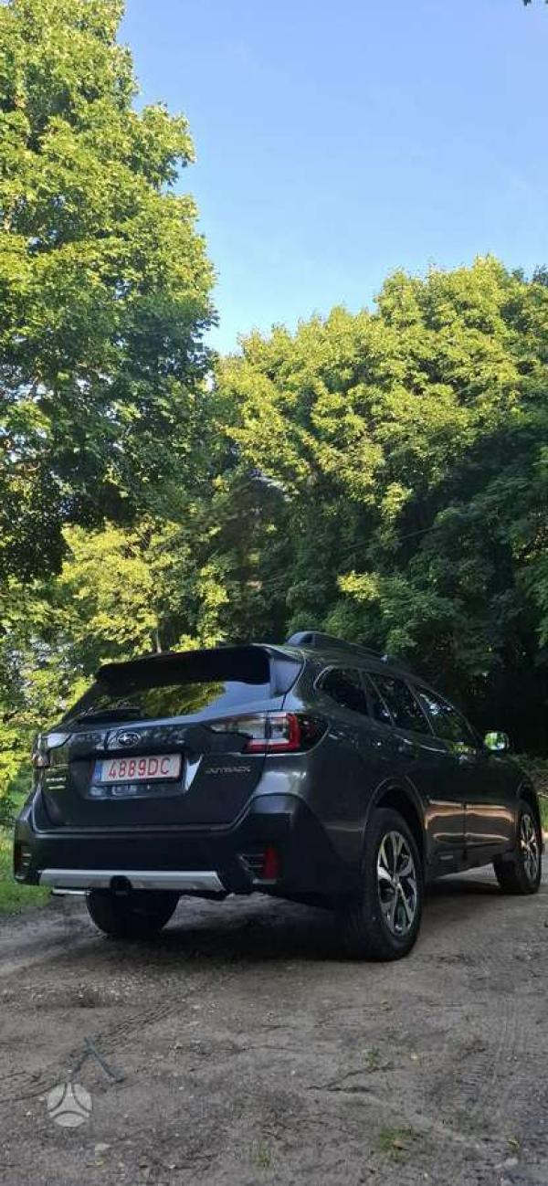 Grey Subaru Outback 2021 in Vilnius, with an engine capacity of 2.50 L and mileage of 132 thousand km for 22500 €, photo 3 on AUTOMOTO.COM.LV