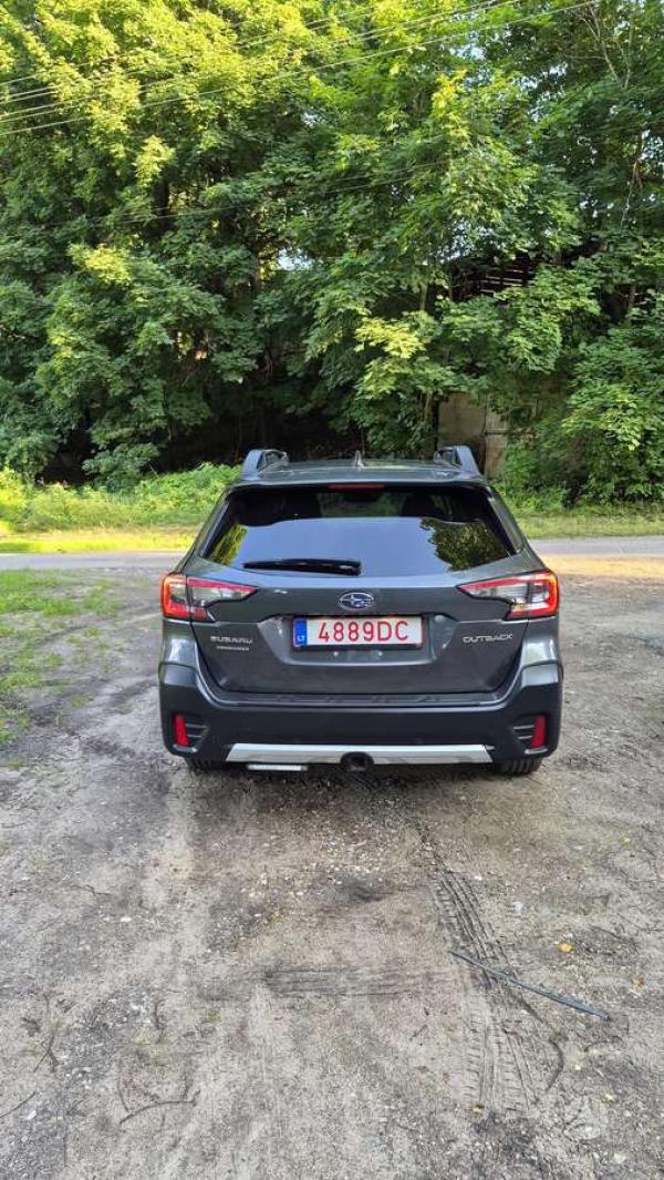 Grey Subaru Outback 2021 in Vilnius, with an engine capacity of 2.50 L and mileage of 132 thousand km for 22500 €, photo 4 on AUTOMOTO.COM.LV