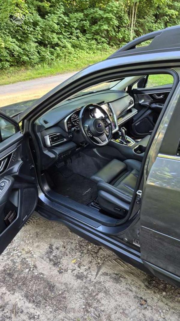 Grey Subaru Outback 2021 in Vilnius, with an engine capacity of 2.50 L and mileage of 132 thousand km for 22500 €, photo 6 on AUTOMOTO.COM.LV