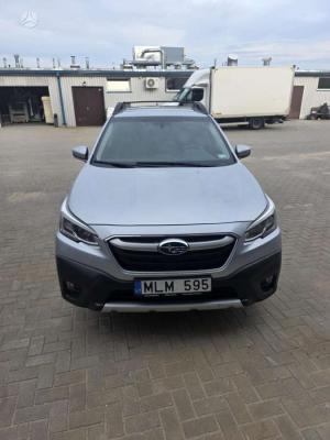 Grey Subaru Outback 2021 in Vilnius, with an engine capacity of 2.50 L and mileage of 104 thousand km for 24000 €, photo 3 on AUTOMOTO.COM.LV