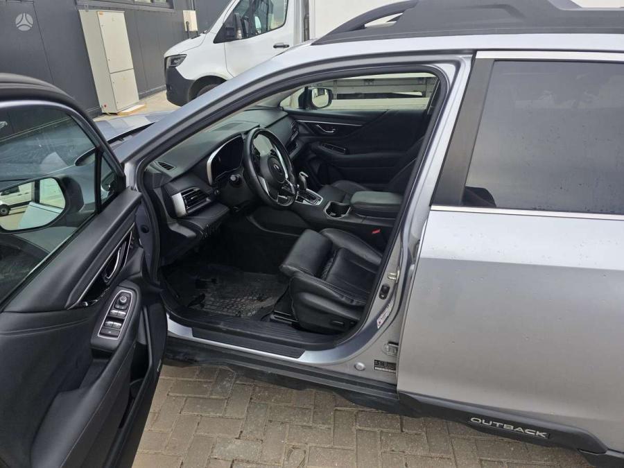 Grey Subaru Outback 2021 in Vilnius, with an engine capacity of 2.50 L and mileage of 104 thousand km for 24000 €, photo 6 on AUTOMOTO.COM.LV