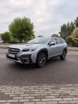 Grey Subaru Outback 2022 in Riga, with an engine capacity of 2.50 L and mileage of 79 thousand km for 23000 €, photo 3 on AUTOMOTO.COM.LV