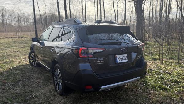 Grey Subaru Outback 2023 in Klaipeda, with an engine capacity of 2.50 L and mileage of 15 thousand km for 27000 €, photo 4 on AUTOMOTO.COM.LV