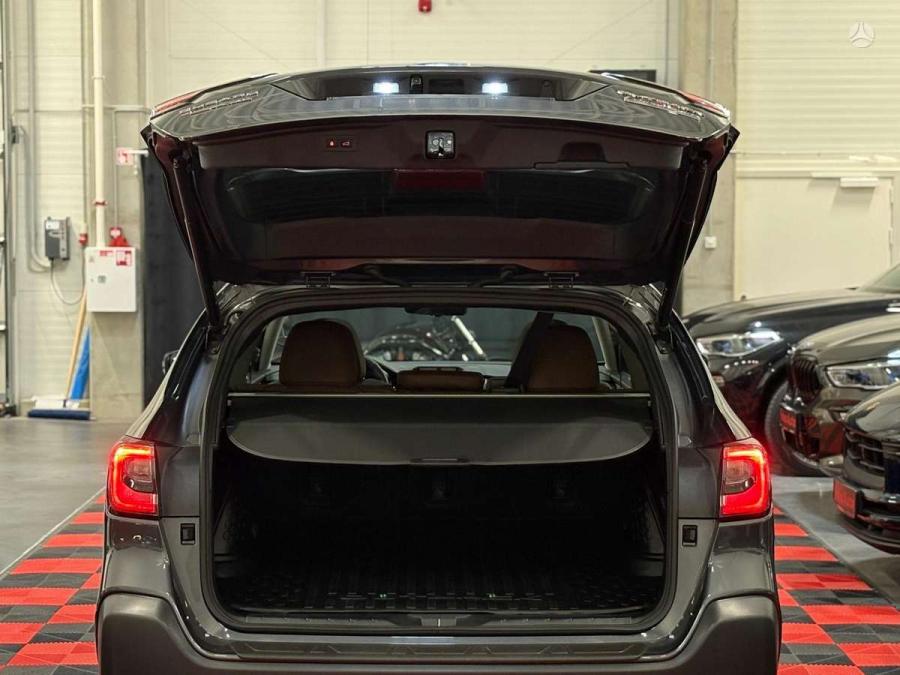 Grey Subaru Outback 2023 in Vilnius, with an engine capacity of 2.39 L and mileage of 23 thousand km for 30990 €, photo 32 on AUTOMOTO.COM.LV