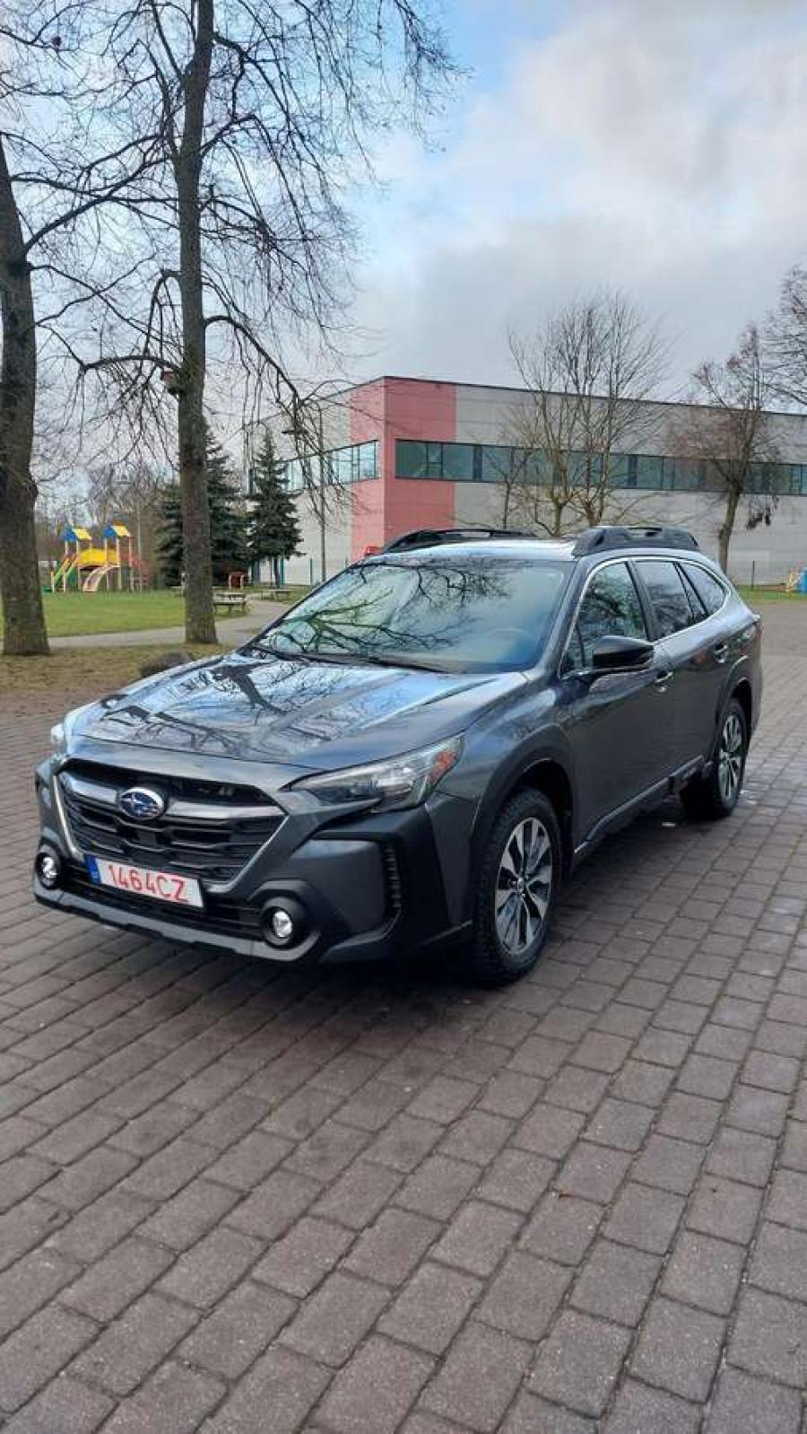 Grey Subaru Outback 2024 in Mazeikiai, with an engine capacity of 2.50 L and mileage of 85 thousand km for 24500 €, photo 2 on AUTOMOTO.COM.LV
