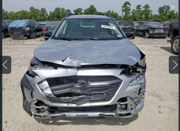 Grey Subaru Outback 2024 in Klaipeda, with an engine capacity of 2.50 L and mileage of 72 thousand km for 12500 €, photo 5 on AUTOMOTO.COM.LV