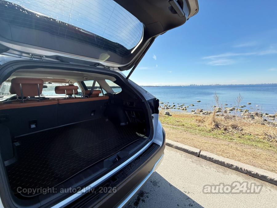 Grey Subaru Outback 2024 in Tallinn, with an engine capacity of 2.50 L and mileage of 32 thousand km for 32000 €, photo 7 on AUTOMOTO.COM.LV