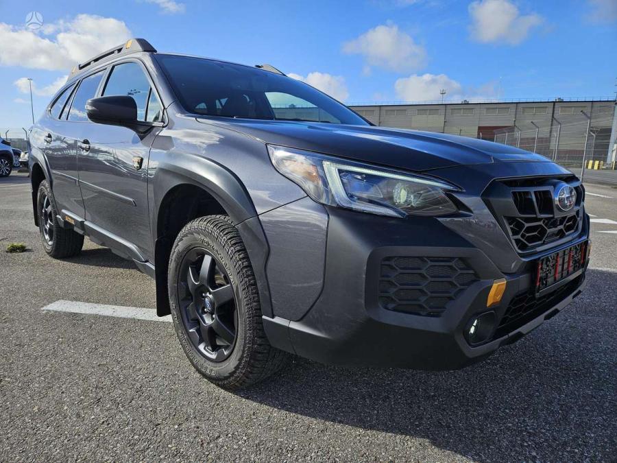 Grey Subaru Outback 2024 in Klaipeda, with an engine capacity of 2.39 L and mileage of 37 thousand km for 28900 €, photo 5 on AUTOMOTO.COM.LV
