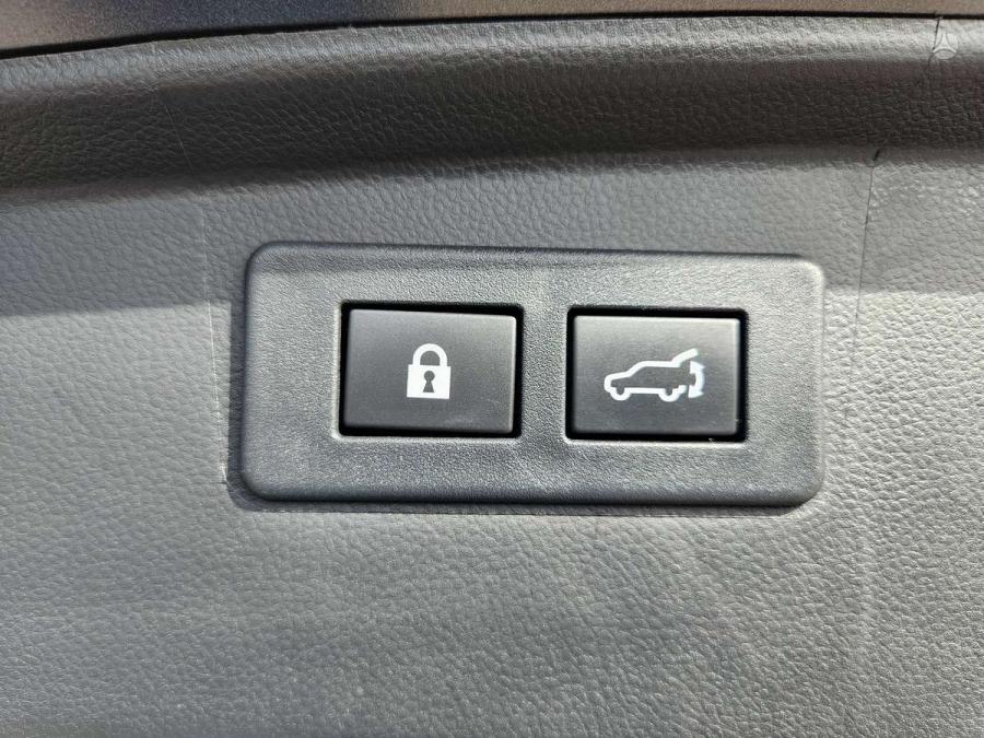 Grey Subaru Outback 2024 in Klaipeda, with an engine capacity of 2.39 L and mileage of 37 thousand km for 28900 €, photo 29 on AUTOMOTO.COM.LV