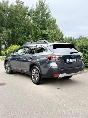 Grey Subaru Outback 2025 in Riga, with an engine capacity of 2.50 L and mileage of 42 thousand km for 34000 €, photo 5 on AUTOMOTO.COM.LV