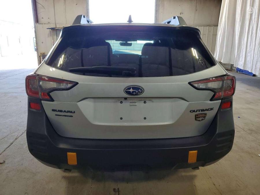 Grey Subaru Outback 2025 in Klaipeda, with an engine capacity of 2.39 L and mileage of 35 thousand km for 11500 €, photo 7 on AUTOMOTO.COM.LV