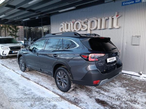 Pelēks Subaru Outback 2026 Tallina, ar dzinēja tilpumu 2.50 L un nobraukumu 10 tūkst. km par 35490 €, foto 3 vietnē AUTOMOTO.COM.LV