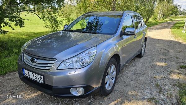 Subaru Outback 2012 in Riga, with an engine capacity of 2.50 L and mileage of 24 thousand km for 5700 €, photo 1 on AUTOMOTO.COM.LV