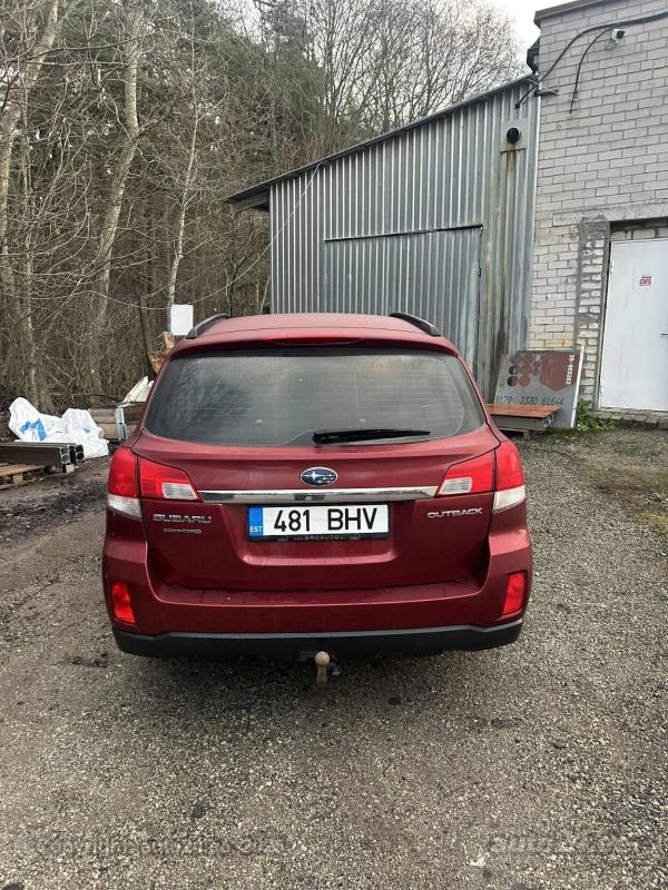 Red Subaru Outback 2012 in Tallinn, with an engine capacity of 2.50 L and mileage of 276 thousand km for 6800 €, photo 11 on AUTOMOTO.COM.LV