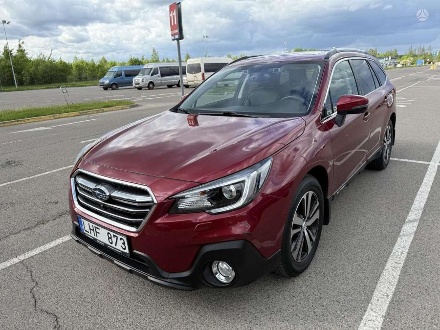 Red Subaru Outback 2020 in Kaunas, with an engine capacity of 2.50 L and mileage of 69 thousand km for 23950 €, photo 1 on AUTOMOTO.COM.LV