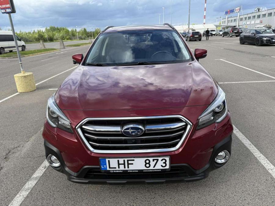 Red Subaru Outback 2020 in Kaunas, with an engine capacity of 2.50 L and mileage of 69 thousand km for 23950 €, photo 3 on AUTOMOTO.COM.LV