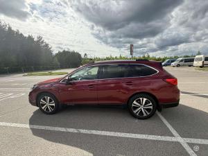 Red Subaru Outback 2020 in Kaunas, with an engine capacity of 2.50 L and mileage of 69 thousand km for 23950 €, photo 5 on AUTOMOTO.COM.LV