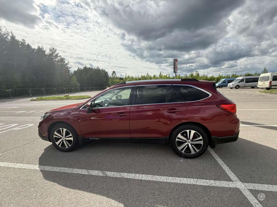 Red Subaru Outback 2020 in Kaunas, with an engine capacity of 2.50 L and mileage of 69 thousand km for 23950 €, photo 5 on AUTOMOTO.COM.LV