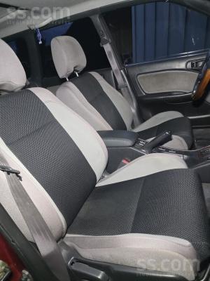 Sarkans Subaru Outback 1998 Rīga, ar dzinēja tilpumu 2.50 L un nobraukumu 280 tūkst. km par 6500 €, foto 9 vietnē AUTOMOTO.COM.LV