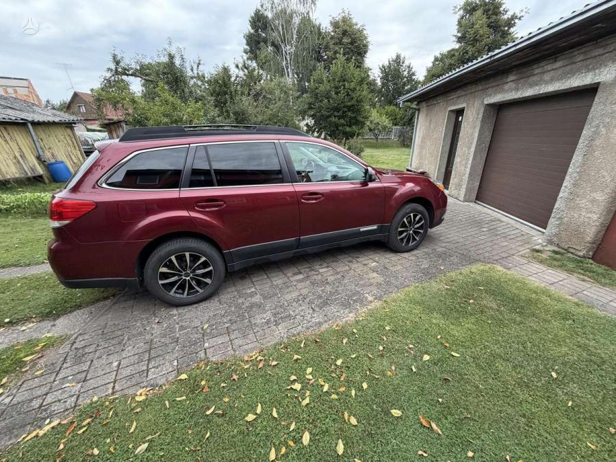 Sarkans Subaru Outback 2011 Kauņa, ar dzinēja tilpumu 3.63 L un nobraukumu 235 tūkst. km par 7000 €, foto 13 vietnē AUTOMOTO.COM.LV