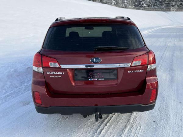 Red Subaru Outback 2013 in Vilnius, with an engine capacity of 2.50 L and mileage of 265 thousand km for 6300 €, photo 8 on AUTOMOTO.COM.LV