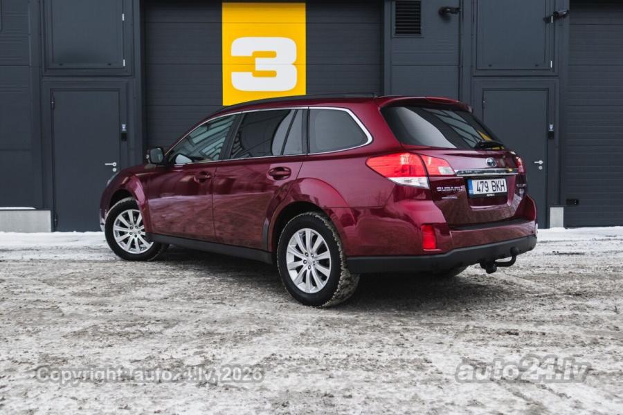 Sarkans Subaru Outback 2013 Tallina, ar dzinēja tilpumu 2.00 L un nobraukumu 285 tūkst. km par 5499 €, foto 3 vietnē AUTOMOTO.COM.LV
