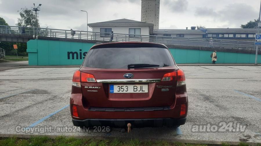Sarkans Subaru Outback 2013 Tartu, ar dzinēja tilpumu 2.00 L un nobraukumu 355 tūkst. km par 3000 €, foto 5 vietnē AUTOMOTO.COM.LV