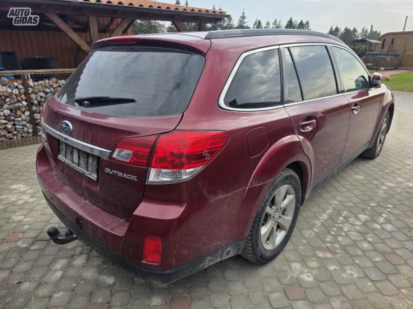 Red Subaru Outback 2014 in Kretinga, with an engine capacity of 2.50 L and mileage of 334 thousand km for 3600 €, photo 3 on AUTOMOTO.COM.LV