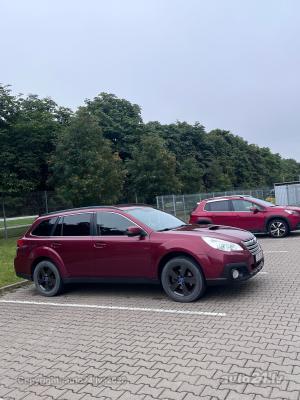 Red Subaru Outback 2014 in Tallinn, with an engine capacity of 2.00 L and mileage of 340 thousand km for 3700 €, photo 3 on AUTOMOTO.COM.LV