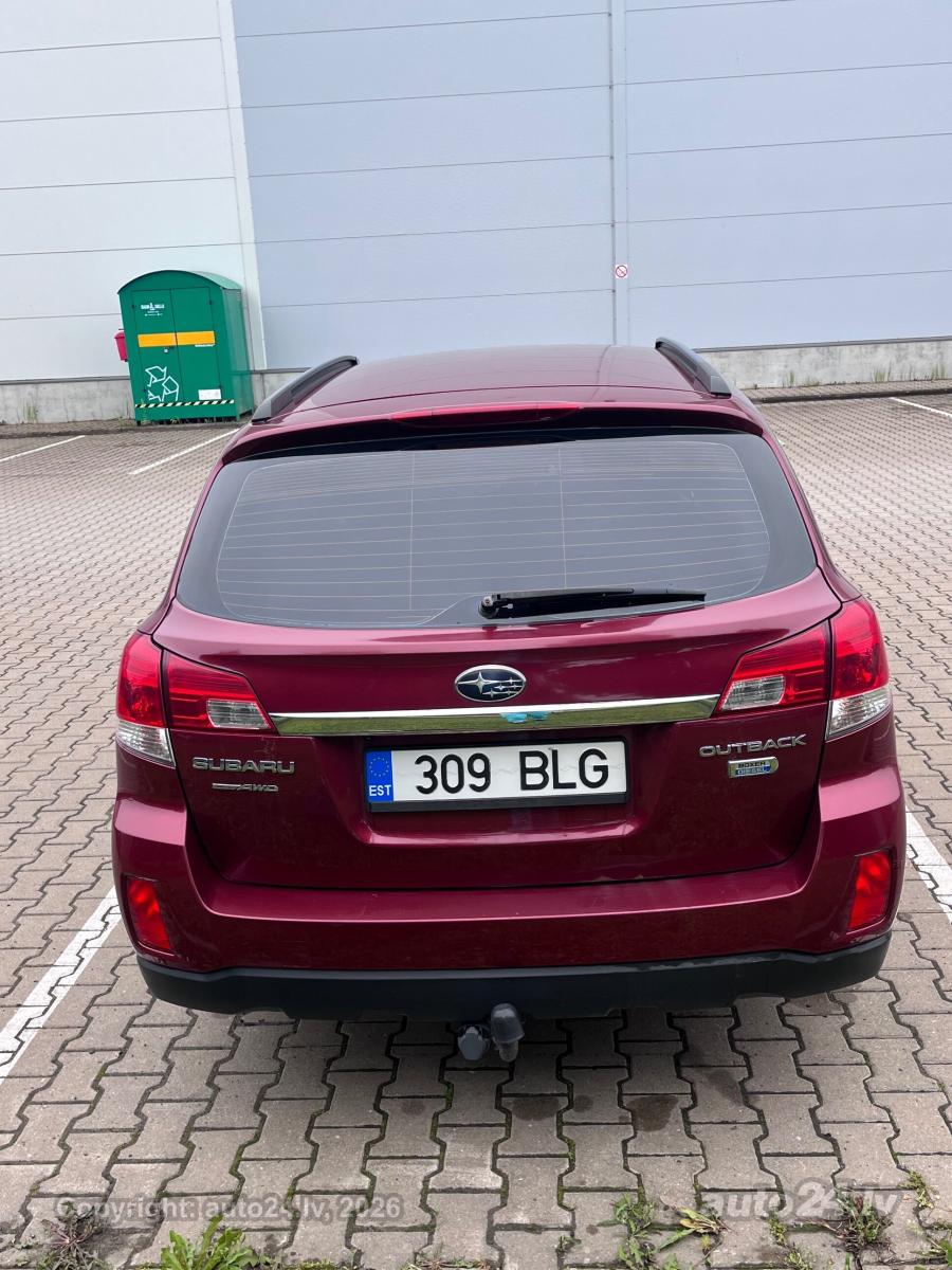 Red Subaru Outback 2014 in Tallinn, with an engine capacity of 2.00 L and mileage of 340 thousand km for 3700 €, photo 7 on AUTOMOTO.COM.LV