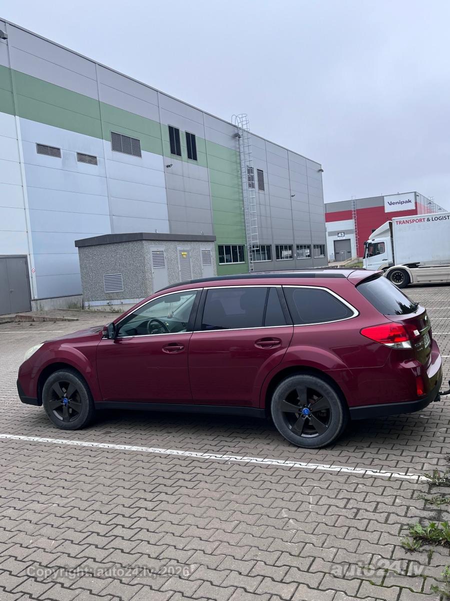 Red Subaru Outback 2014 in Tallinn, with an engine capacity of 2.00 L and mileage of 340 thousand km for 3700 €, photo 8 on AUTOMOTO.COM.LV