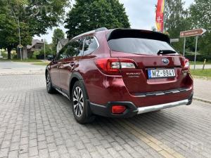 Red Subaru Outback 2015 in Riga, with an engine capacity of 2.00 L and mileage of 249 thousand km for 12400 €, photo 5 on AUTOMOTO.COM.LV